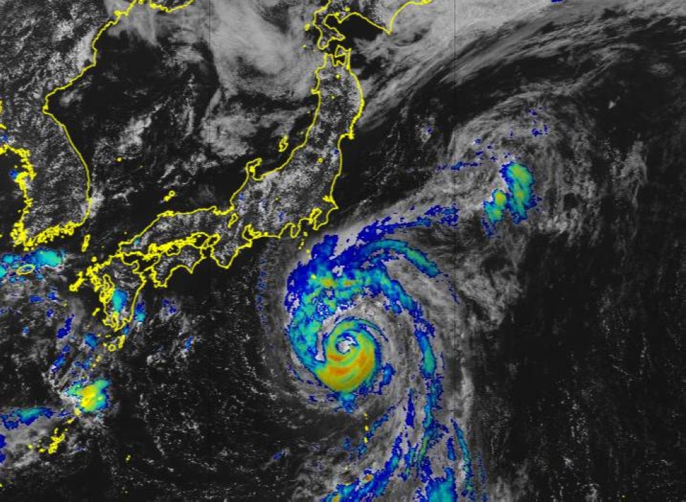Transportation services resume in Tokyo as Typhoon Ampil paves its way ...